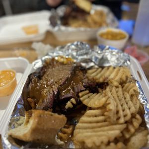 RAY RAY’S HOG PIT - Updated August 2025 - 26 Photos & 12 Reviews - 2355 ...