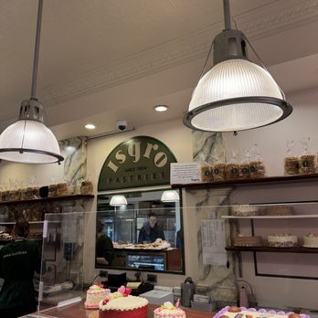 ISGRO PASTRIES - Updated May 2024 - 588 Photos & 552 Reviews - 1009 ...
