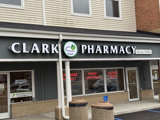 CLARK PROFESSIONAL PHARMACY - Updated December 2025 - 11 Photos & 10 ...
