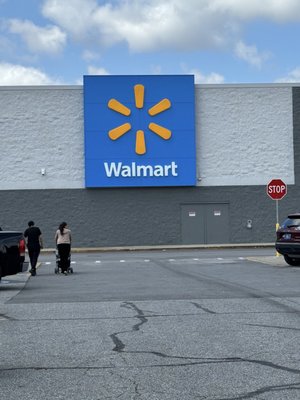 WALMART - Updated October 2025 - 780 Photos & 23 Reviews - 165 Walton ...
