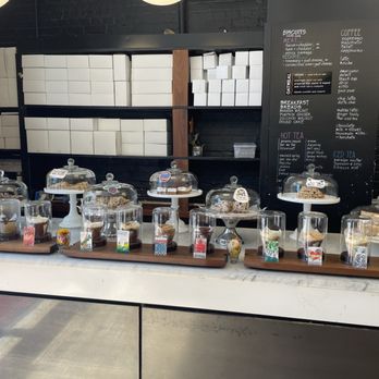 BAKED & WIRED - Updated August 2024 - 4560 Photos & 5167 Reviews - 1052 ...