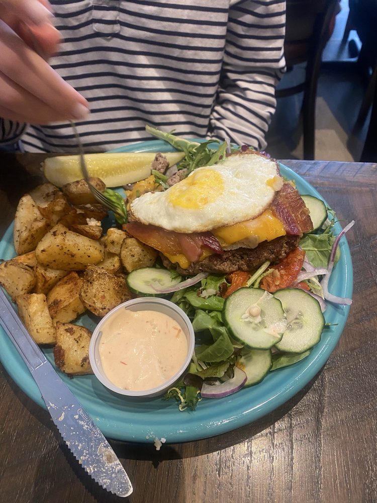 CAFE RAYMOND - Updated September 2025 - 555 Photos & 426 Reviews - 2009 ...