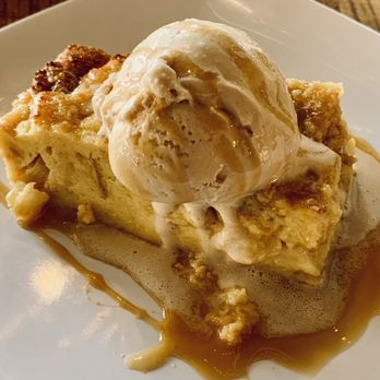 BEACON TAP - Updated August 2025 - 190 Photos & 257 Reviews - 1374 Lee ...