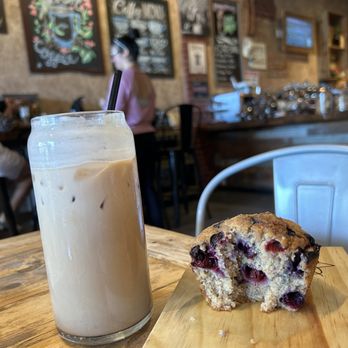 ELLA CAFE - 2230 Photos & 1412 Reviews - 9743 W Broward Blvd ...