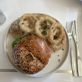 GORDON RAMSAY BURGER - Updated December 2025 - 320 Photos & 216 Reviews ...