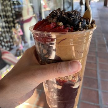 AÇAI OASIS - Updated October 2024 - 105 Photos & 65 Reviews - 144 S ...
