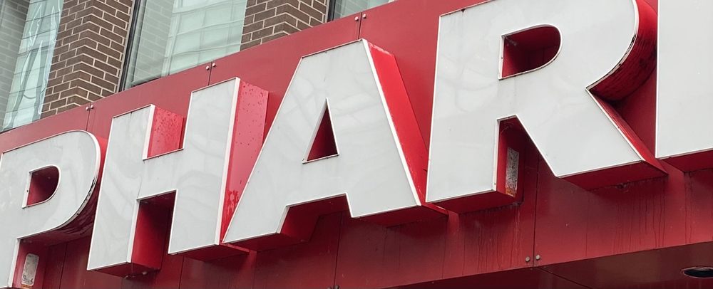 PHARMAPRIX - Updated July 2025 - 12 Photos - 390 Rue Sainte-Catherine O ...