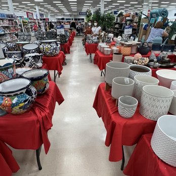 MARSHALLS - Updated November 2025 - 13 Photos - Comerio Blvd & Expo De ...