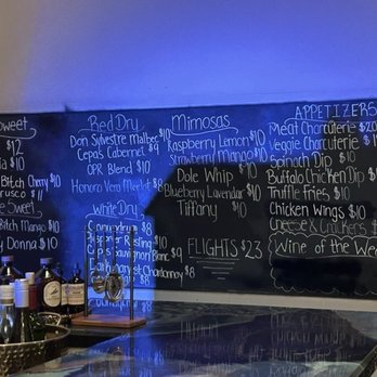 THE SIP ROOM - Updated December 2025 - 68 Photos & 20 Reviews - 106 Hay ...