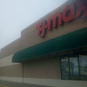 TARGET - Updated July 2025 - 14 Photos & 10 Reviews - 6820 Eastman Ave ...