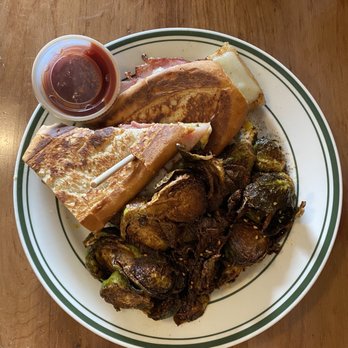 GRIND BURGER KITCHEN - Updated November 2024 - 718 Photos & 746 Reviews ...