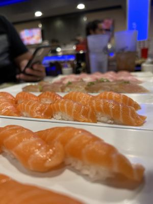 SHOW SUSHI - Updated October 2025 - 4434 Photos - 2907 Reviews - 957 W ...
