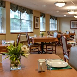 SPRUCE MANOR NURSING & REHABILITATION CENTER - 12 Photos - 220 S 4th ...