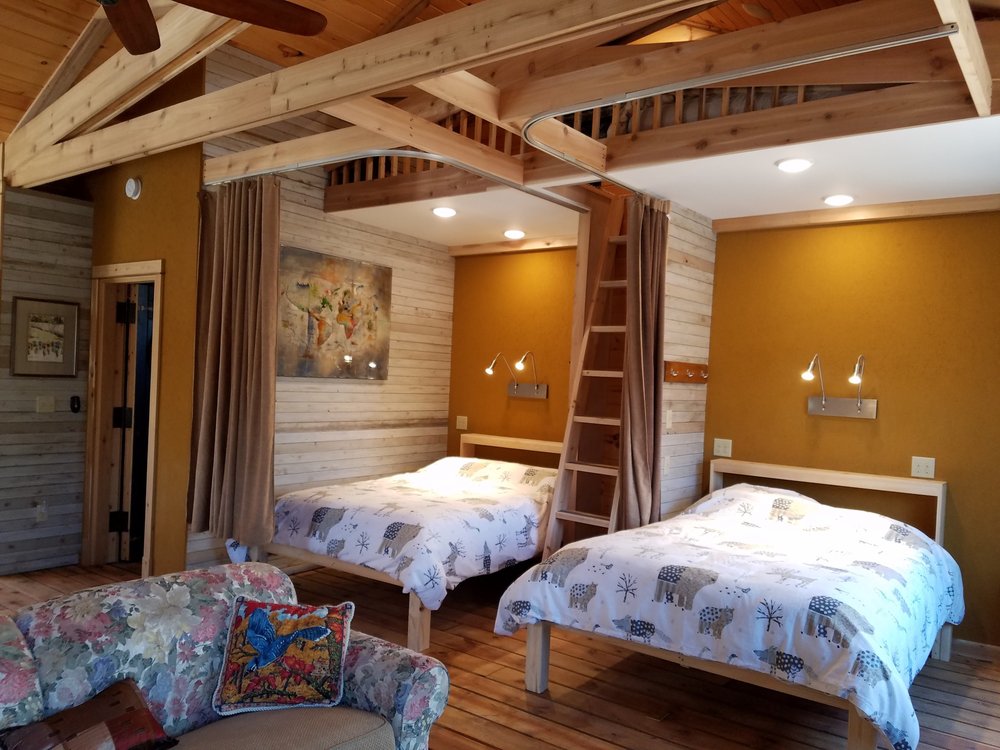 START LINE INN - Updated September 2024 - 18 Photos - 14795 McNaught Rd ...