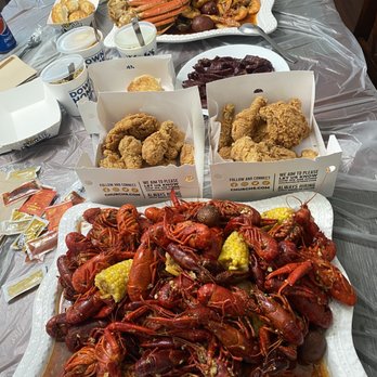 BLUE HOOK CAJUN SEAFOOD & BAR - Updated March 2025 - 68 Photos & 127 ...