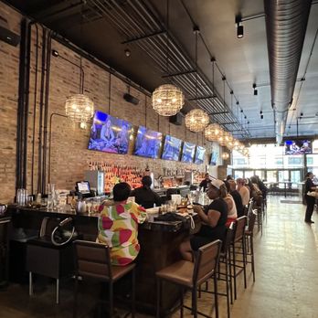 WILLIAMS INN PIZZA & SPORTS BAR - Updated January 2025 - 152 Photos ...