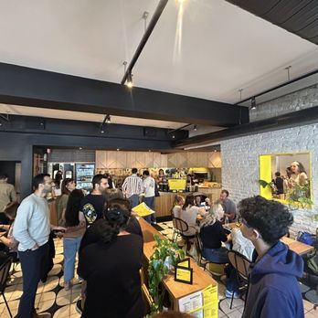 YELLOW THE CAFE - Updated May 2024 - 498 Photos & 220 Reviews - 1524 ...