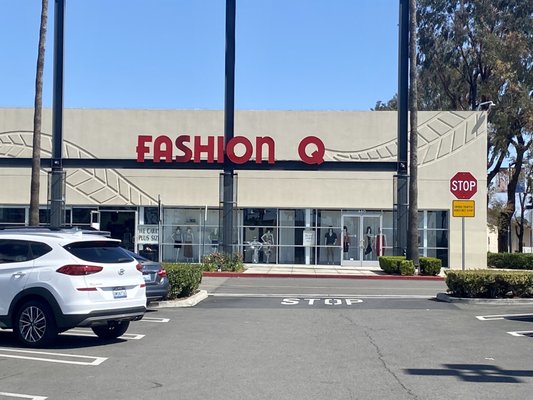 FASHION Q - Updated November 2025 - 17 Photos & 53 Reviews - 460 N ...