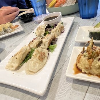 SUSHI RYOKAN - Updated June 2025 - 992 Photos & 694 Reviews - 1013 ...