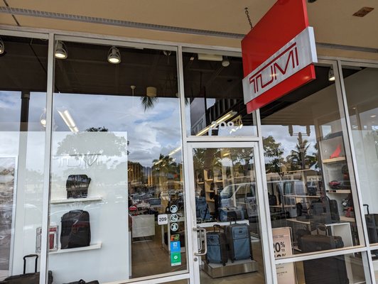 TUMI OUTLET - Updated December 2025 - 26 Photos & 20 Reviews - 94-792 ...