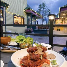 4296 - Updated December 2025 - 152 Photos & 46 Reviews - 3-626 Main ...