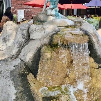 THE LITTLE MERMAID FOUNTAIN - Updated August 2024 - 66 Photos & 27 ...