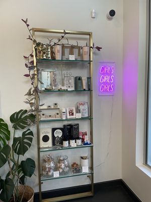 THE LADIES ROOM - Updated June 2025 - 12 Photos & 36 Reviews - 8538 1st ...