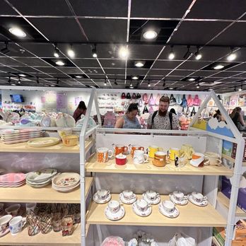 IFUN - Updated September 2025 - 62 Photos & 23 Reviews - 1737 Post St ...