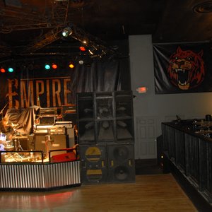 JAMMIN’ JAVA - 105 Photos & 265 Reviews - 227 Maple Ave E, Vienna ...