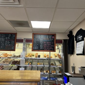 DIXIE DONUTS - Updated January 2026 - 66 Photos & 107 Reviews - 275 W ...