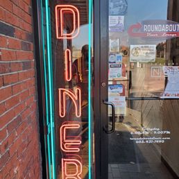 ROUNDABOUT DINER & LOUNGE - Updated July 2025 - 435 Photos & 683 ...