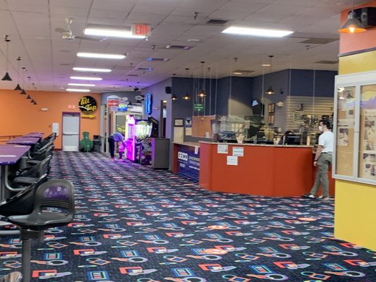 HOOPER BOWLING CENTER - Updated December 2024 - 17 Photos - 5380 ...