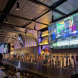 YARD HOUSE - 178 Photos & 121 Reviews - 575 7th Ave, New York, NY ...