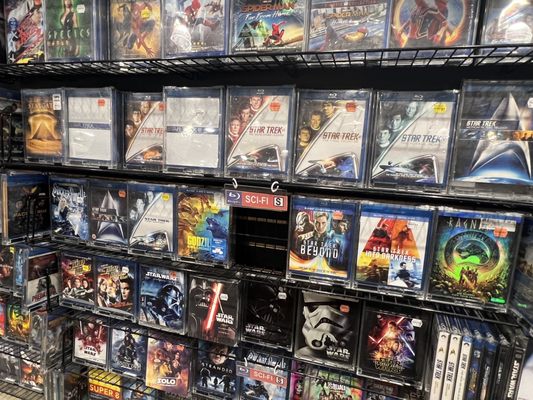 MAD MONK - Updated January 2026 - 28 Reviews - 5577 N Blackstone Ave ...