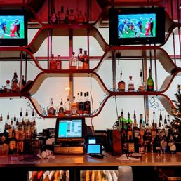 THRIVE - Updated August 2025 - 491 Photos & 464 Reviews - 101 Marietta ...