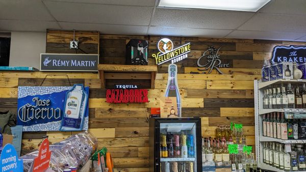 NORTHSIDE DRIVE LIQUOR STORE - Updated December 2025 - 20 Photos & 26 ...