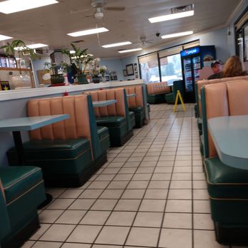 MISSION BURGERS - Updated May 2024 - 77 Photos & 117 Reviews - 4606 ...