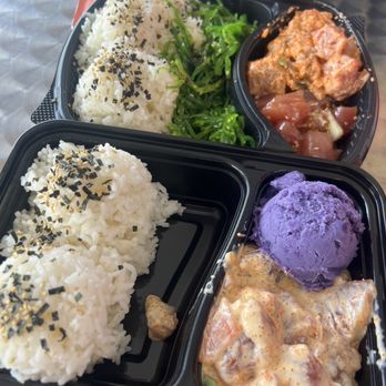 ELLIE GIRL POKE - Updated March 2025 - 26 Photos & 27 Reviews - 111 E ...