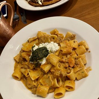 THE TAP HOUSE - Updated September 2025 - 58 Photos & 29 Reviews - 29 N ...