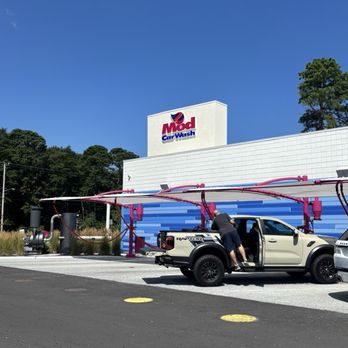 MODWASH - Updated December 2025 - 20 Photos - 833 Fischer Blvd, Toms ...