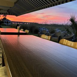 SUNNY PARROT CAFE - Updated December 2025 - 27 Photos - 1910 N Ocean ...