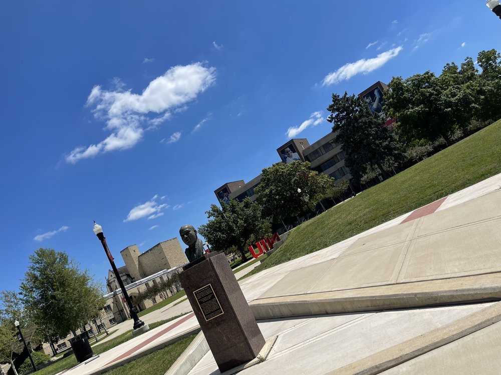 NORTHERN ILLINOIS UNIVERSITY - 37 Photos & 30 Reviews - Colleges ...