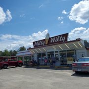 MILTY-WILTY DRIVE-IN RESTAURANT - 30 Photos & 24 Reviews - W7411 WI-73 ...