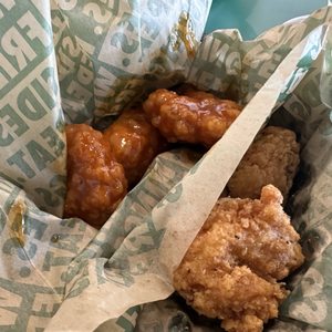 WINGSTOP - Updated July 2025 - 2360 Hampton Ave, St. Louis, Missouri ...