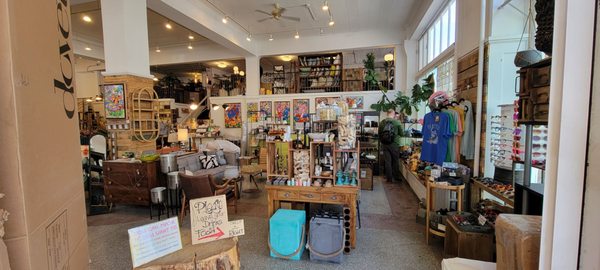 RETROFIT HOME - Updated July 2025 - 56 Photos & 107 Reviews - 1103 E ...