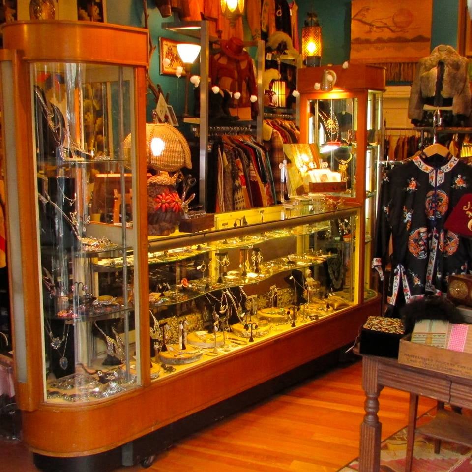 LOVE STREET VINTAGE - 63 Photos & 22 Reviews - 1801 Balboa, San ...