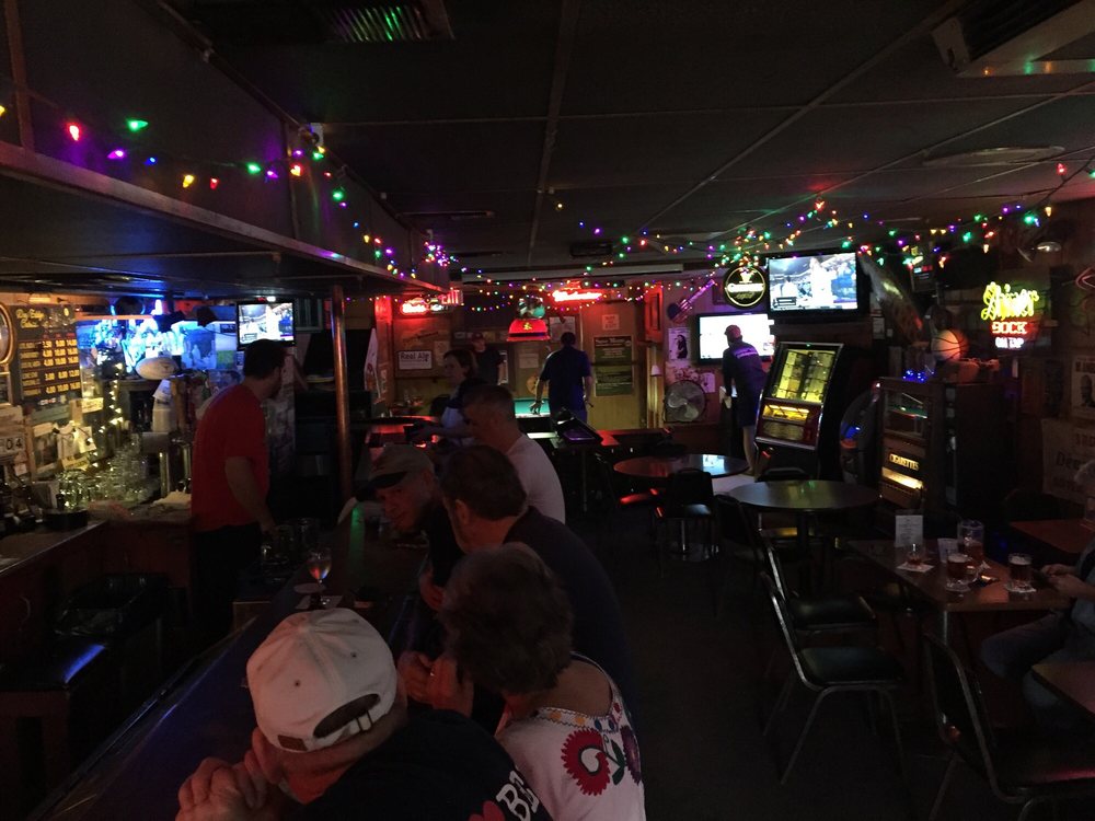 DEEP EDDY CABARET - 50 Photos & 92 Reviews - Dive Bars - 2315 Lake ...