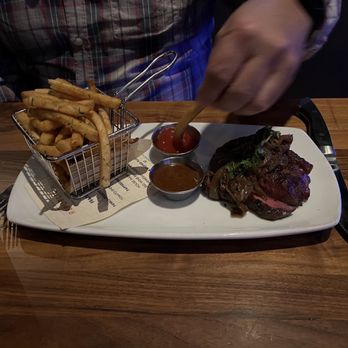 REPUBLIC TEXAS TAVERN - Updated October 2024 - 290 Photos & 293 Reviews ...