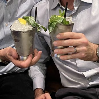 ROUND ROBIN BAR - Updated December 2025 - 242 Photos & 223 Reviews ...