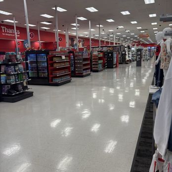 TARGET - Updated December 2025 - 22 Photos & 19 Reviews - 1631 Ring Rd ...